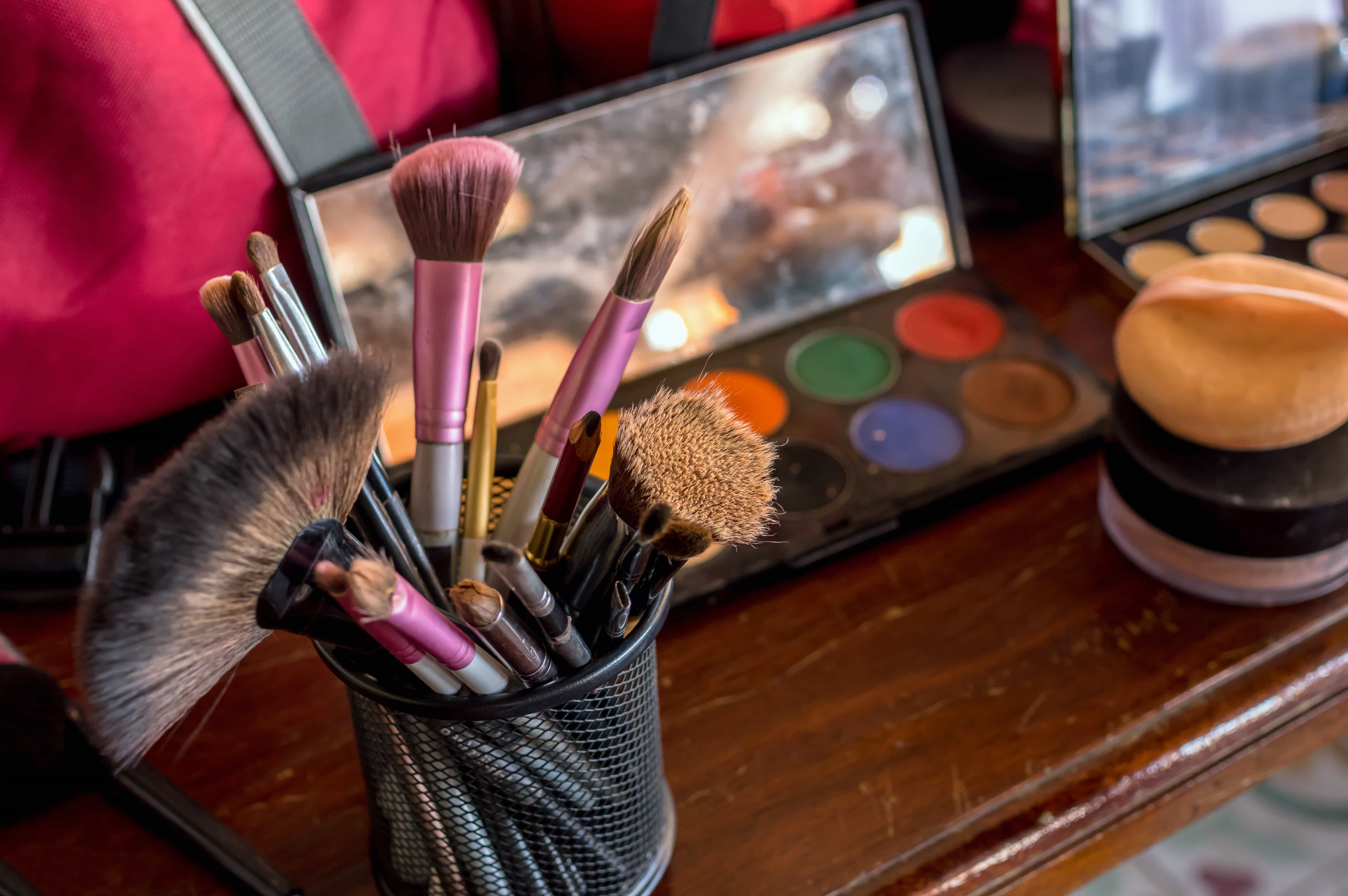 How to Build a Professional Makeup Artist Portfolio: Pro Guide & Examples