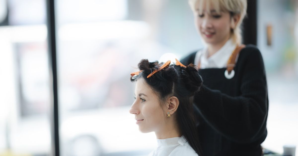 How to Find a Hair Stylist Job or Salon Apprenticeship