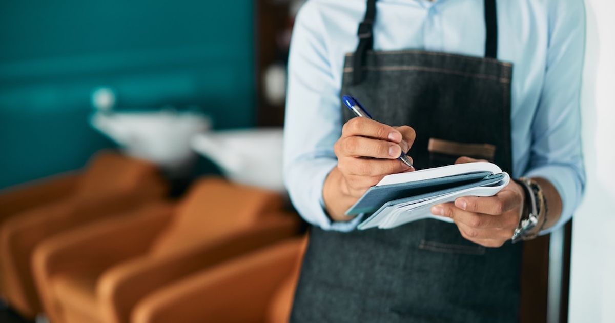 Salon Payroll Setup Guide: Classification, Pay Cycles & Compliance